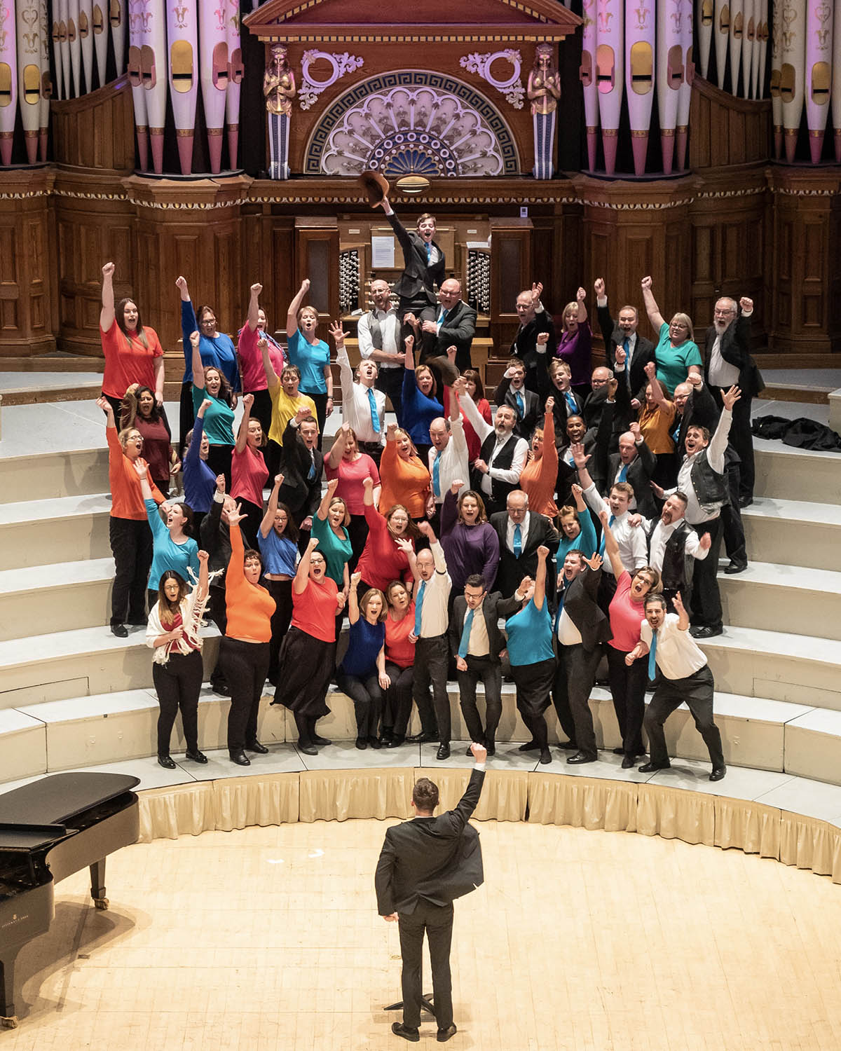 Sing it out! | Free Time - The Moment Magazine